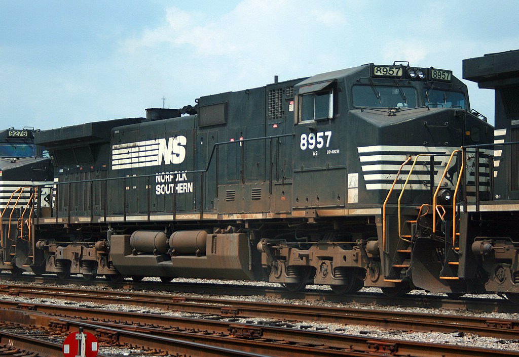 NS 8957